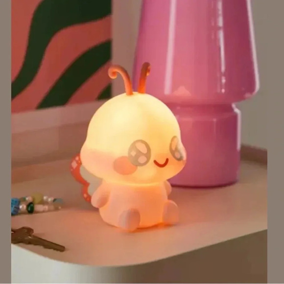 Smoko | Accents | Nwt Smoko Bella Butterfly Ambient Light | Poshmark